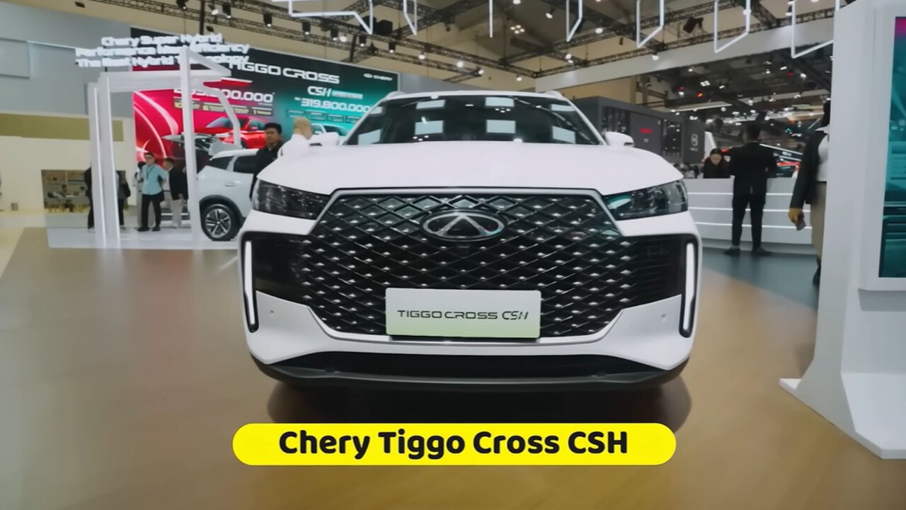 Chery Tiggo Cross 2025: Crossover Hybrid Kaya Fitur, Performa Buas, dan ...