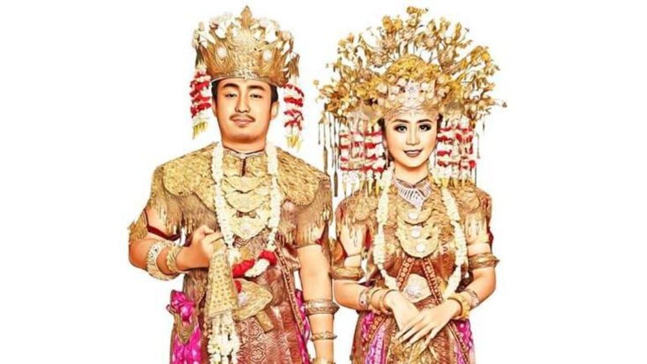 Busana Adat Sumatera Selatan Aesan Gede, Simbol Keagungan dan Warisan ...