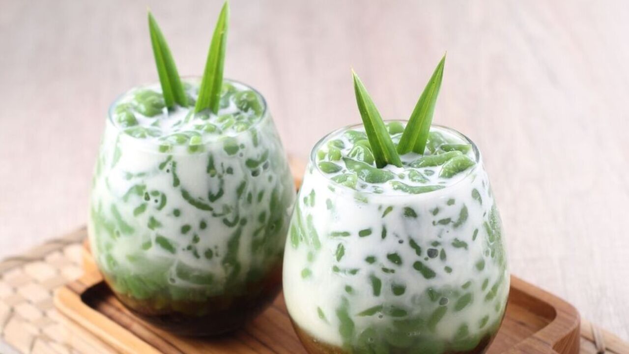 Resep Es Cendol Badung, Minuman Tradisional Bali yang Segar, Legit, dan ...