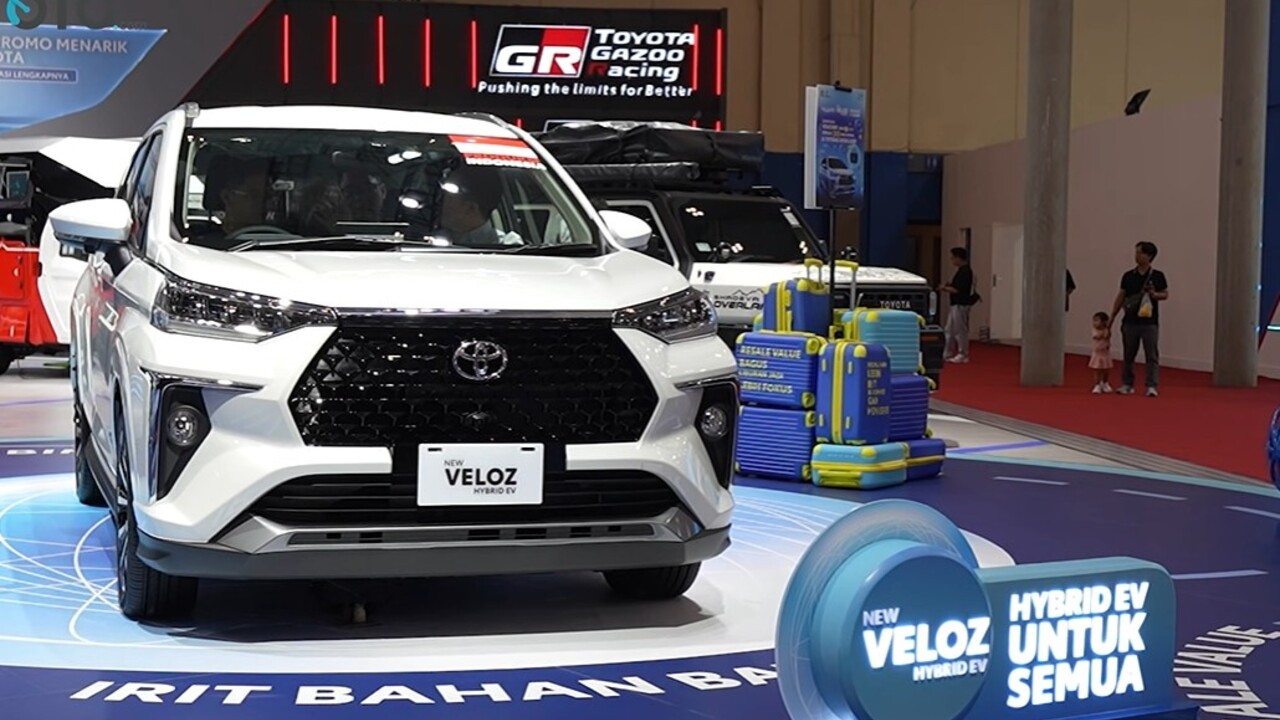 Toyota New Veloz Hybrid EV Resmi Meluncur: Konsumsi BBM Tembus 28,9 Km ...